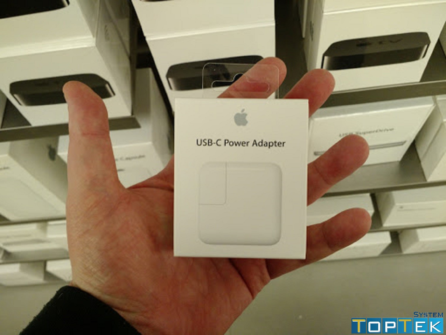 How to Find the Right Power Adapter and Cable for Your MacBook ...